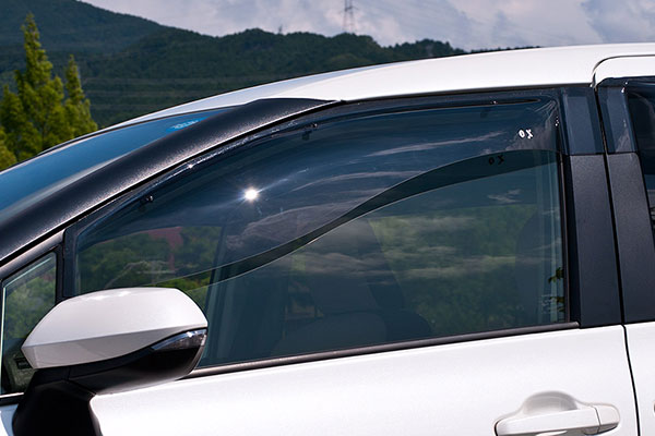 車メーカーTOYOTA トヨタ車種SIENTA シエンタ型式NCP175G NHP170G NSP170G NSP172G品番SP-119シリーズスポーティーカット商品内容フロント用 左右セット納期についてメーカー在庫があれば2週間前後、欠...