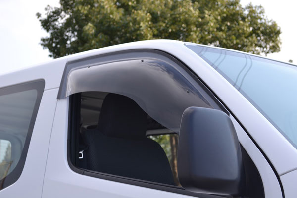車メーカーNISSAN ニッサン車種NV350 CARAVAN NV350キャラバン型式E26年式2012/6～2021/9 (H24/6～R3/9)適合備考手動格納ミラー車専用品番SP-92シリーズスポーティーカット商品内容フロント用 左...