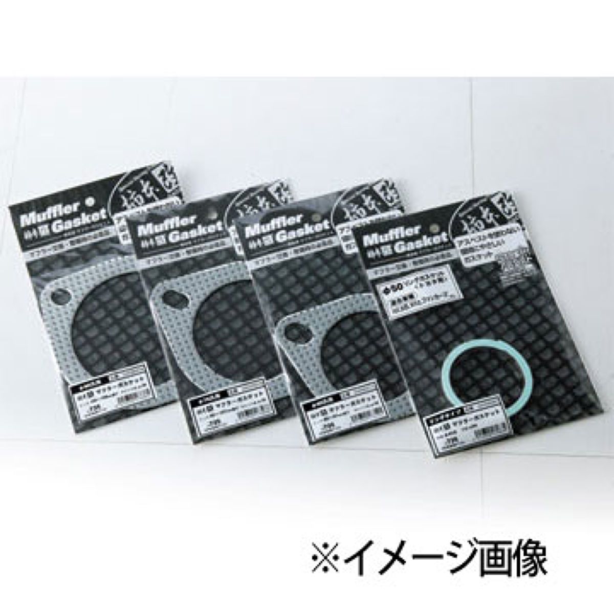 ■3穴TYPE ガスケット■環境・人体にやさしいノンアスベスト製■マフラー交換・点検時の必需品■メーカー品番：GK060208■材質：グラファイト■穴数：3■穴径：60■ピッチ1(mm)：78■留意事項※3穴ガスケットは、全てのサイズが正3...