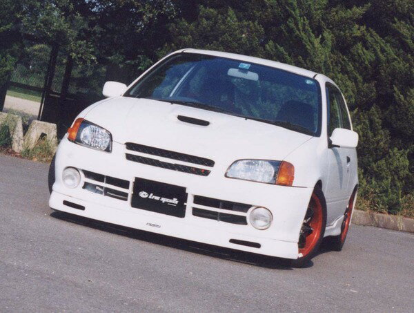 スターレット EP91 フロントリップスポイラー A type　後期メーカーライブスポーツ【LIVE SPORTS】メーカーコードカテゴリフロントリップお届け納期エアロパーツ等の場合は受注生産品となり、発送までに2か月以上掛かる場合がありま...