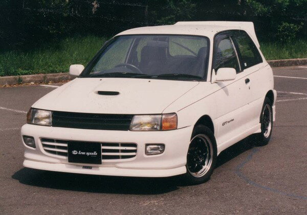 スターレット EP82 中期/後期 フロントリップスポイラー A typeメーカーライブスポーツ【LIVE SPORTS】メーカーコードカテゴリフロントリップ フロントリップお届け納期エアロパーツ等の場合は受注生産品となり、発送までに2か月...