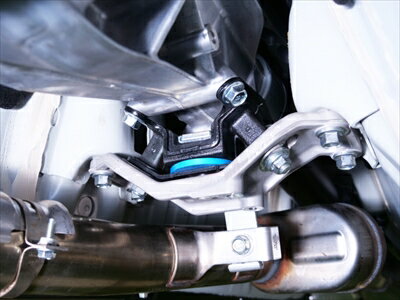 AS商品コードCUSZ000413メーカークスコメーカーコード965 912 A商品説明等■ミッションの動きを抑えてシフトの入りにくさを軽減し、カッチリとしたシフトフィーリング、確実なシフトワークが可能。キーワード86　ZN6　FA20　ハ...