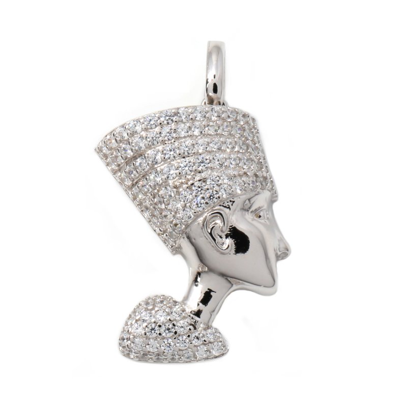 コメント 古代エジプトの美女の一人と考えられ、エジプトの紙幣にも肖像が使用されているネフェルティティをモチーフにしたペンダント。 着用ネックレスはこちら 素材 シルバー925 石 ジルコニア サイズ 縦幅 横幅 21mm 16mm バチカン...