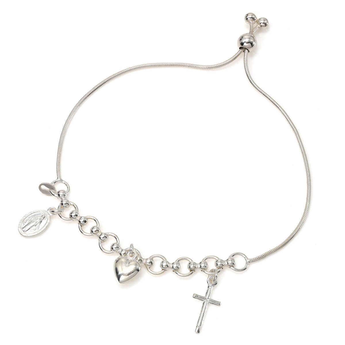 コメント マリア、ハート、クロスデザインのチャームをセットしたブレスレット。シンプルなデザインにチャームの程よい存在感が腕元にアクセントを加えます。アジャスターが付いているので、お好きな長さに調整が可能です。 素材 シルバー925 石 ジル...