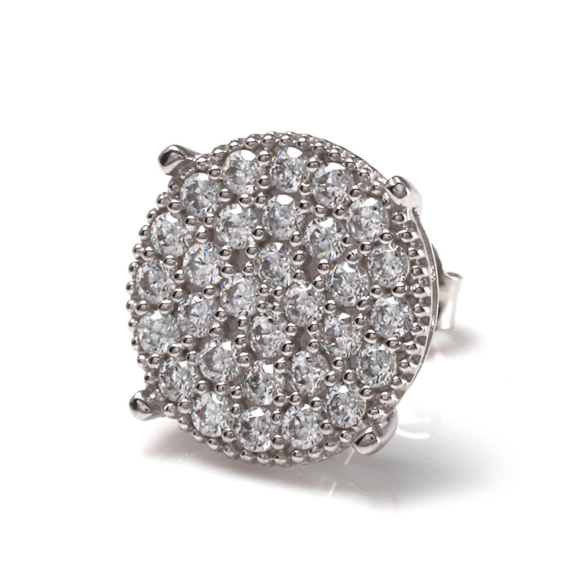 コメント サークル型の人気の高いスタッドピアス。全体的にラウンドカットのジルコニアをセットしており、耳元での輝き、存在感は共に抜群です。シンプルなデザインに高級感のあるデザインが目を惹きます。 素材 10K ホワイトゴールド 石 ジルコニア...