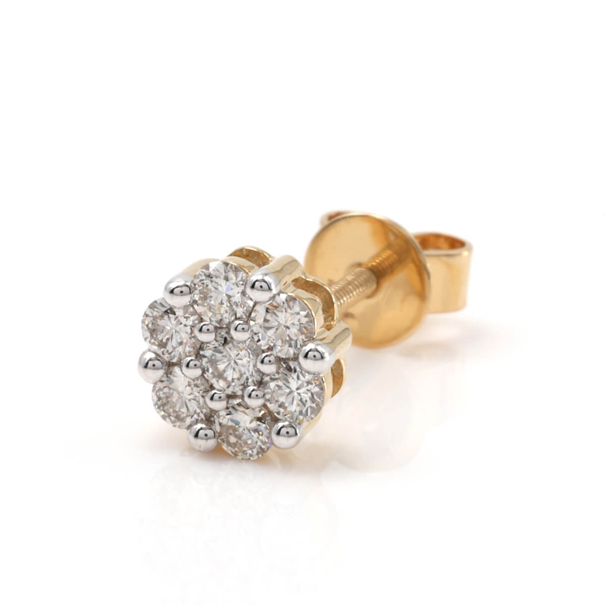 コメント 花房の様にダイヤモンドをセットした人気のクラスターデザイン。7石のダイヤモンドを使用し、耳元に輝きを与えます。 素材 10K イエローゴールド 石 ダイヤモンド［0.25ct］ サイズ 縦幅 横幅 ポスト 6.5mm 6.5mm ...