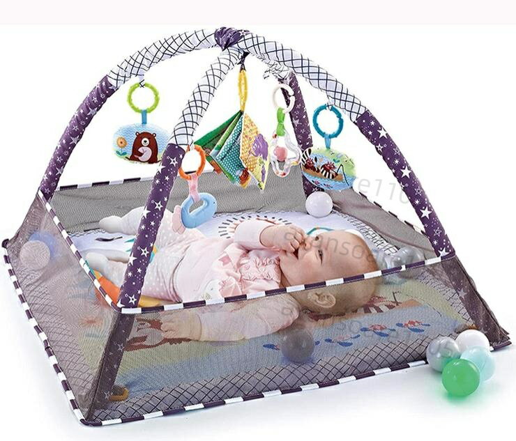 商品説明 商品仕様 対象年齢：0ヶ月〜 ポーチ収納時：1kg 材質：ポリエステル、ABS樹脂、ポリプロピレン、PET(ソフトミラー) 【セット内容】マット、トイバー、おもちゃ×5種、ボール*18 サイズ：80×80×55cm 商品詳細 マッ...