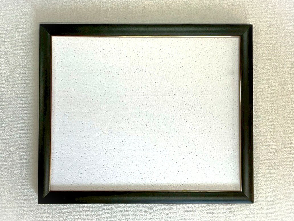 商品情報サイズ小全紙サイズ　510×660mm外寸　546×696×18mm材質ポプラ材色ブラック（薄墨仕上げ）ブラウン（濃い茶仕上げ）付属品アクリル板紐注意事項受注生産のため、製作期間を3週間程度いただいております。モニターの発色具合によ...