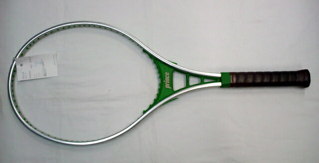 【商品名】 クラシック【メーカー】 プリンス【グリップサイズ】 3【重量（実測値）】 344g【フレックス（実測値）】 47【程度】 BB:多少傷あり【商品No.】 D-2994※重量・フレックスに関しましては実測値となります。プリンスアル...