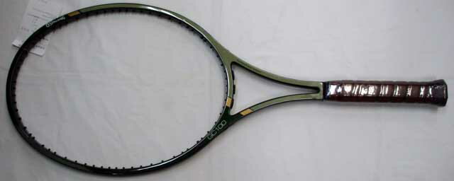 【商品名】 GC100【メーカー】 その他メーカー【グリップサイズ】 4【重量（実測値）】 341g【フレックス（実測値）】 44【程度】 SS:新品【付属品】 ケース【商品No.】 D-3596※重量・フレックスに関しましては実測値となり...