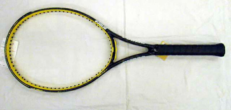 テキストリーム素材を採用し、打球感の良いラケットになりました。【商品名】 ビースト　98【メーカー】 プリンス【フェイスサイズ】 98平方インチ【フレーム長】 27インチ【推奨テンション】 42〜52lbs【定価】 35,000円【グリップ...