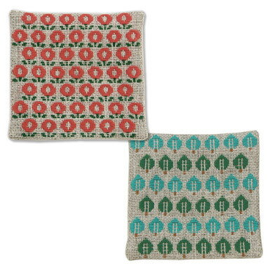 商品情報 出来上がり寸法 約縦10cm×横10cm内容 <キット内容>オリムパスNo.3500リネンクロス（麻100%）こぎん糸（綿100%）こぎん針 図案付説明書裏布付き<打込目数>20カウント/1インチ・約80目...