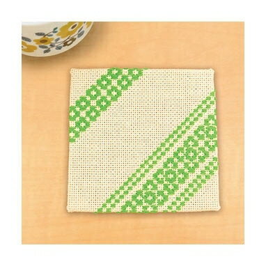 商品情報 出来上がり寸法 約縦10cmx横10cm内容 <キット内容>オリムパスこぎん糸オリムパスNo.1100布 コングレス（ソフトグリーン）こぎん針 図案付説明書<打込目数>18カウント／1インチ・約70目／10...