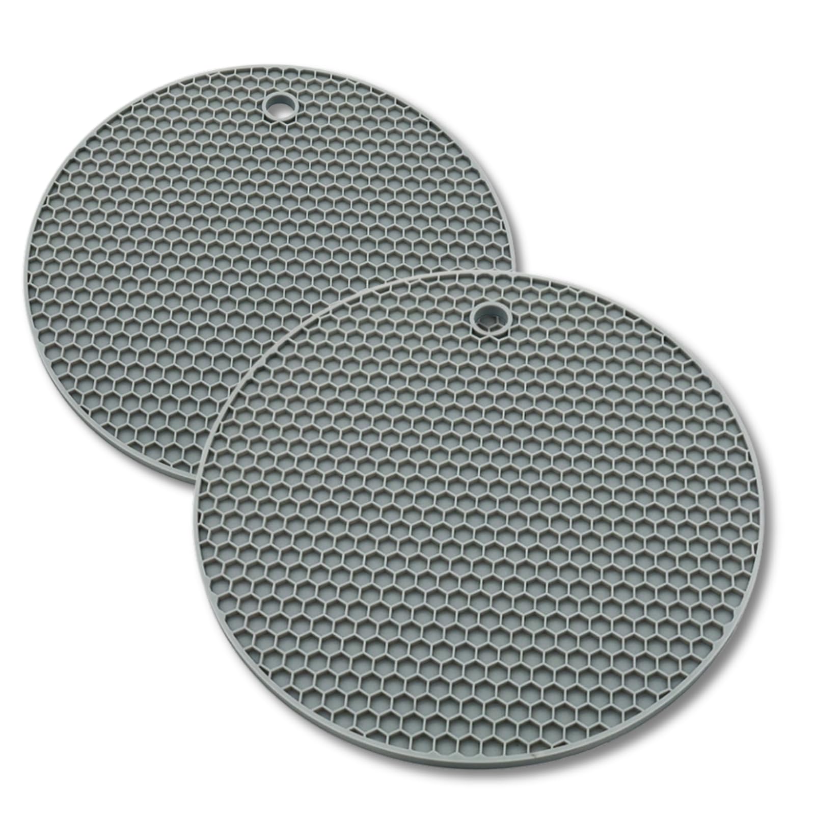 ■ 多機能シリコン鍋敷きこの鍋敷きはハニカム構造で使い勝手の良いシリコン素材のため、鍋敷き以外に鍋つかみ、オープナー、コースター、耐熱マットとしても活躍します。 ■ 安全性ノンホルムアルデヒド、ハニカム構造で、安心して使えます。耐熱240℃...