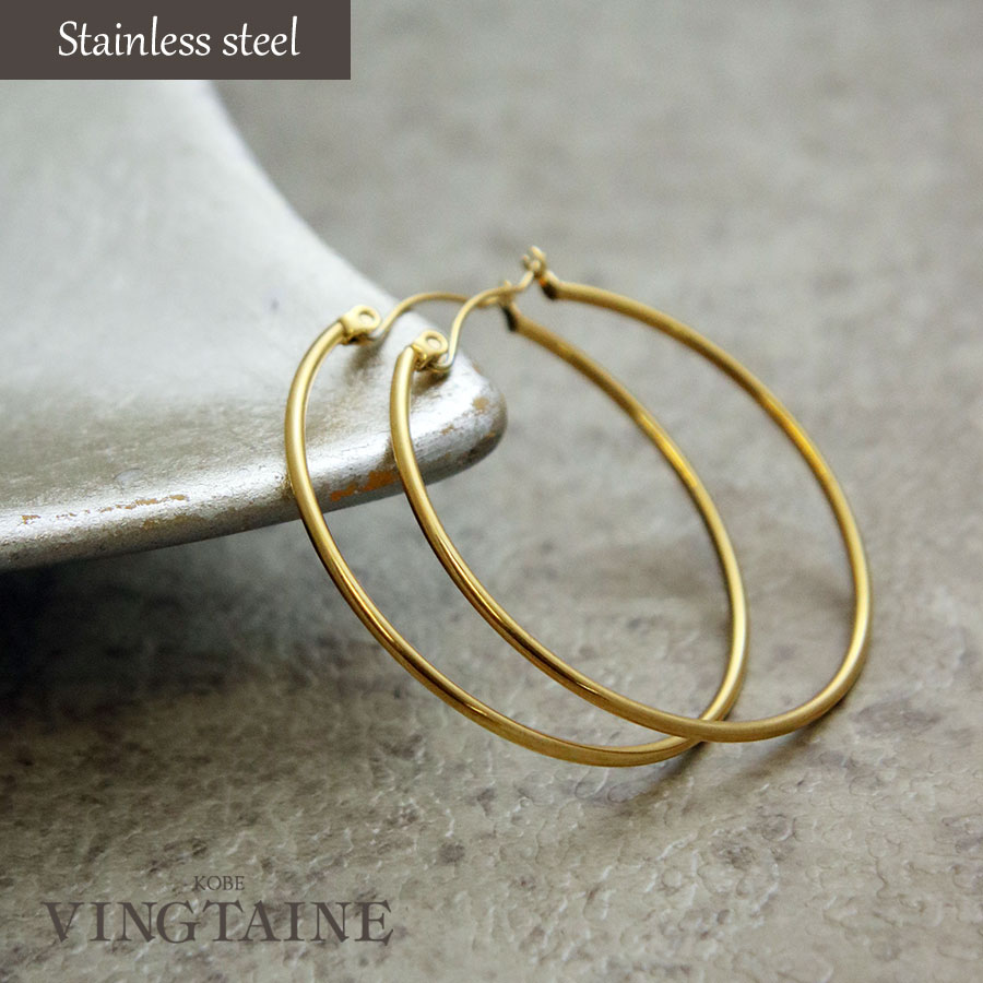 商品説明華奢なシルエットのシンプルなフープピアス。キャッチレスなので着脱しやすく、落とす心配がないのも嬉しいポイント。幅広いスタイルに合わせやすいSサイズは日常使いにお勧め。お肌に優しいステンレスアクセサリーなので、つけっぱなしOKなのも嬉...