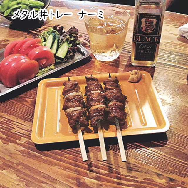 ＜メーカー＞ 株式会社カンダ ＜原産国＞ 日本 ＜サイズ＞ 本体：W210×D140×H85mm ＜材質＞ 材質：18-8ステンレス（中空2重構造） 塗装：シリコン系焼付け塗装仕上げ ＜ここに注目＞ ▼あたたかい料理をあたたかいままに、つめ...