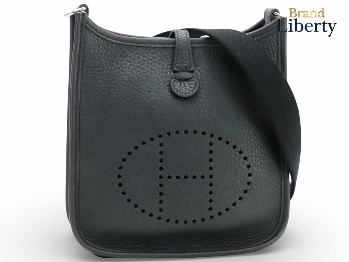 ● ブランドエルメス　HERMES ● 商品名エブリン TPM アマゾン　斜め掛けショルダーバッグ　メッセンジャーバッグ　ポシェット　ショルダーポーチ ● サイズW：17cm　H：18cm　D：5.5cm　ショルダー：110cm ● カラー...