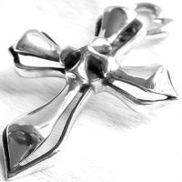 ■Gaudi/ガウディジュエリー【ペンダント、ネックレス】 └【タイプ】 サグラダ・ファミリア、クロス十字架、マリア【素材:シルバー】 ［要確認］メーカー取寄せ時2-4日/メーカー欠品の場合キャンセル扱い(在庫、詳細納期は要問合せ)付属品 ...