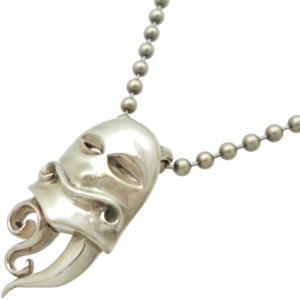 ■Gaudi/ガウディジュエリー【ペンダント、ネックレス】 └【タイプ】 サグラダ・ファミリア、クロス十字架、マスク【素材:シルバー】 ［要確認］メーカー取寄せ時2-4日/メーカー欠品の場合キャンセル扱い(在庫、詳細納期は要問合せ)付属品 ...