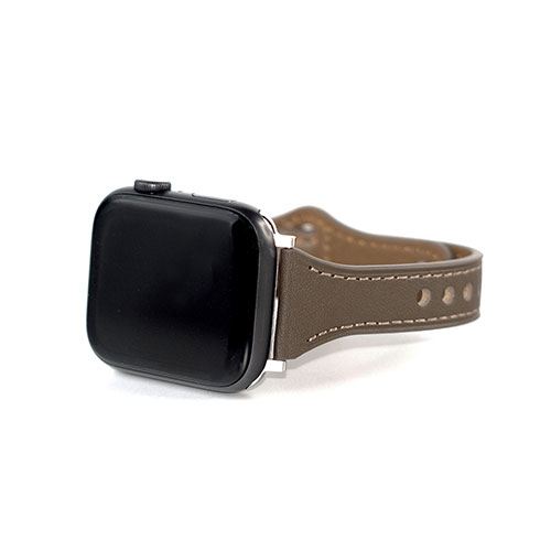 スリムライン、どんなスタイルにも合わせやすいシンプルなApple Watch本革バンド。ピンを合わせるだけでサイズ調整が簡単!WEARPLANET(ウェアプラネット)の「Slim Line フラット本革バンド」は、細身でどんなスタイルにも合...