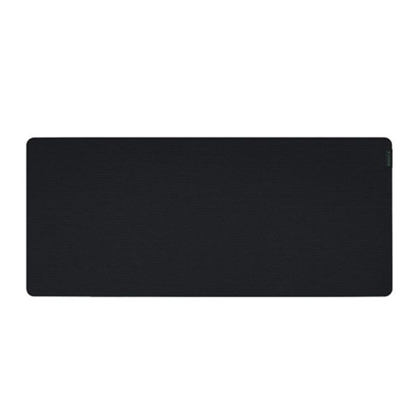 メーカー：Razer 型番：RZ02-03330300-R3M1 JAN：4589967504524 ■商品説明■ ●テクスチャ加工された細かなマイクロウェーブクロス（布製）表面により、滑らかな滑りと正確なエイミングを両立 ●高密度高ゴムフ...