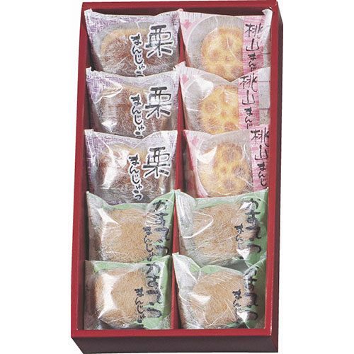 河内駿河屋の銘菓撰銘菓撰メーカー品番 : MK-10 セット内容 : かすてらまんじゅう×4、栗まんじゅう・桃山×各3 箱サイズ : 32×18×5cm 賞味期限 : 4ヶ月 アレルゲン : 卵・乳・小麦 パッケージ重量 : 600g