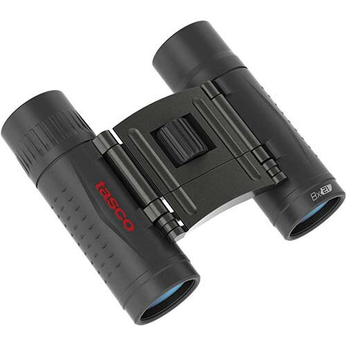 TASCOタスコエッセンシャル8x21 望遠倍率:8倍 対物レンズ有効径:21mm 1000m先の視界幅:127m ひとみ径:2.6mm サイズ:93x103x39mm 重量:165g 付属品 : ストラップ、レンズクロス、専用ケース、取扱...