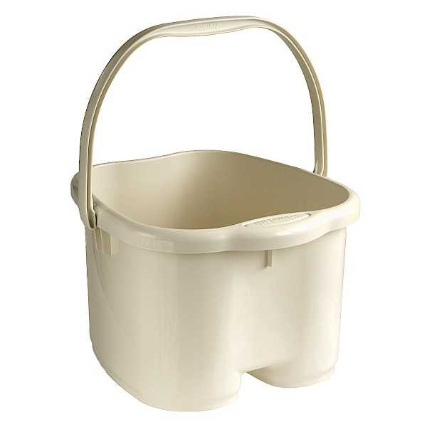 足湯用のバケツです。少し熱めのお湯を注ぎ入れ足を浸してください。お部屋で手軽に足湯が楽しめます。底の突起が足裏を刺激します。足元の冷え対策に効果的です。※熱湯は絶対に使用しないでください●外寸(約)・34×37×高さ24.5cm(持ち手含ま...
