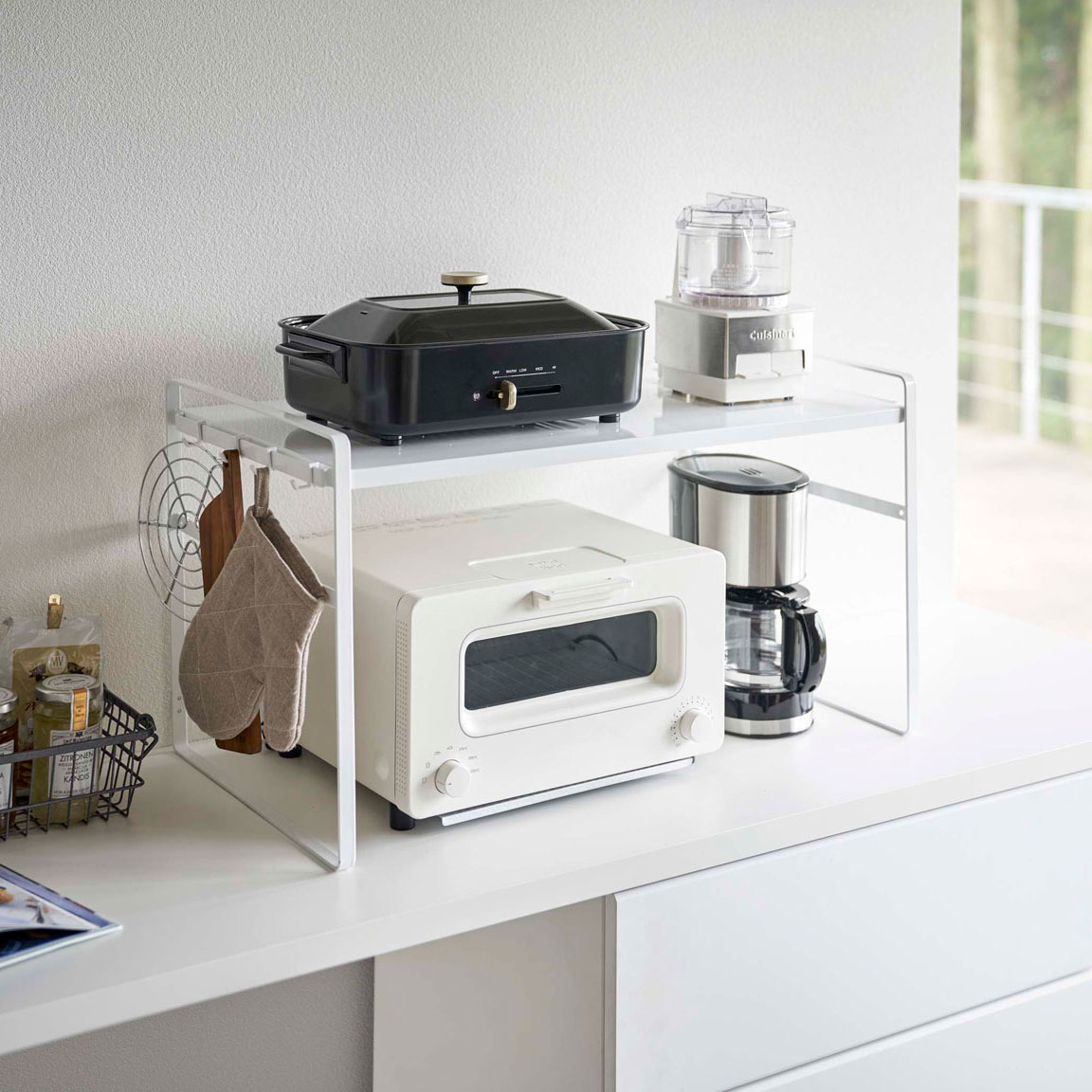 おしゃれで便利なキッチンラック！ トースターや調理家電、鍋などの収納に便利なキッチンラックです。おしゃれなトースターラックはもちろん、コーヒーメーカーや調理家電、よく使う鍋やキッチンストックの収納にも便利です。 収納するものに合わせて高さを...