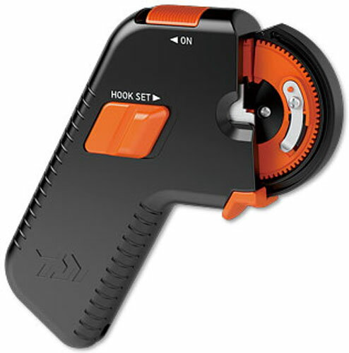 厚さ約26mmで握りやすいピストル形状の針結び器重量（g）:約70（電池別）電源:単4形乾電池×2本（別売）　