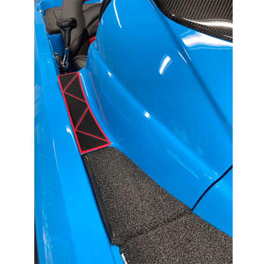 SOUTHER/サウザーサウザー450コンソール用ロッドティップマット★sea dek（シーデック）製の高品質マリンマットで加工したコンソールサイド用のロッドティッププロテクターマットです。裏側が両面テープなので貼るだけです。赤ラインとブラ...