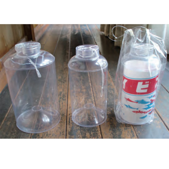 ウメズタイビン（並）■サイズ：約240mm（高さ）・約120mm（幅）★セル製のビンで、中にエサを入れ魚やエビを捕まえます。誰でも簡単に使用でき魚やエビを傷つけません。