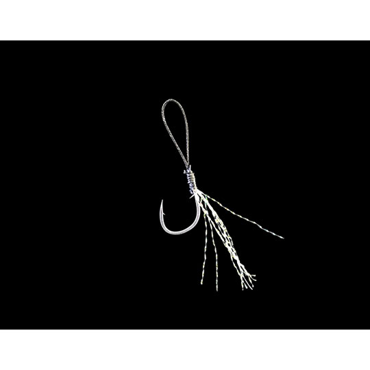 ZEAKE/ジークアシストフック◆サイズ：13号◆入数：3個★Zeake標準装備のアシストフック　 作業工程を惜しまず、最も針が抜けにくい方法で作製しております。 フックには錆に強いメッキ方法を採用　如何なるシーンにも威力を発揮します。　