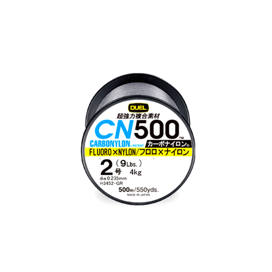 デュエルCN500　500m　3号　■巻量：500m ■サイズ：3号 ■カラー：B/CL/GR/Y ■標準強力(Lbs.)：13■標準強力(kg)：6■標準直径(mm)：0.285ナイロンの操作性と遠投性能、直線・結節強度、これにフロロカー...