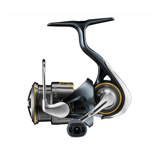 ダイワ （DAIWA)23エアリティSF　SF1000S-P◆巻取り長さ：57cm ◆ギア比：4.6 ◆自重：130g ◆最大ドラグ力：3kg ◆巻糸量ナイロン：2.5-100m ◆巻糸量PE：0.3-200mm ◆ハンドル長さ：35mm ...