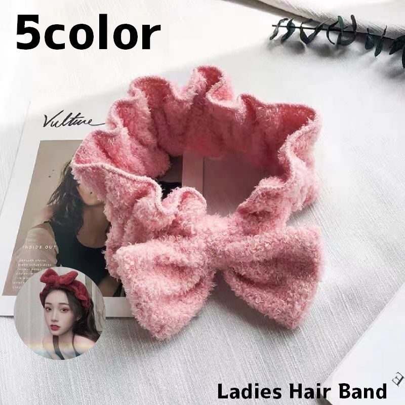 リボンがかわいいレディース用ヘアバンドです。洗顔やメイク時に◎ 【カラーについて】生産ロットにより柄の出方や色の濃淡が異なる場合がございます。お使いのモニターや撮影時の光の加減などにより画像と実際の商品のカラーが異なる場合もございます。予告...