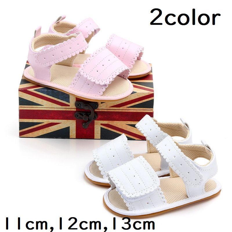 シンプルデザインのベビー用サンダルです。面ファスナーになっているので着脱が簡単です。 【サイズについて】画像をご参照ください。 【カラーについて】生産ロットにより柄の出方や色の濃淡が異なる場合がございます。お使いのモニターや撮影時の光の加減...