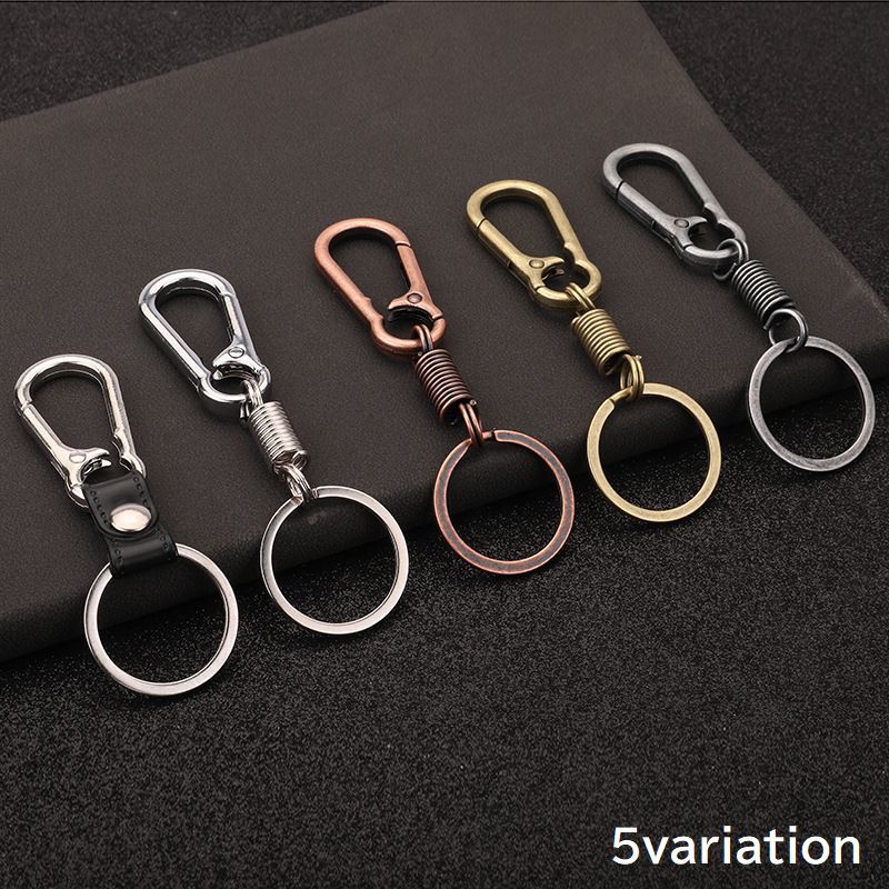 ユニークなスプリングデザインとレザー調デザインの2種類◎お洒落なキーホルダーです。 【サイズについて】画像をご参照ください。 【カラーについて】生産ロットにより柄の出方や色の濃淡が異なる場合がございます。お使いのモニターや撮影時の光の加減な...