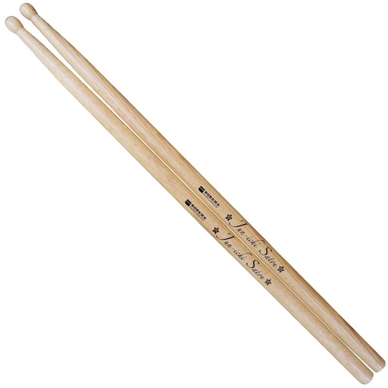 ROHEMA (ロヘマ) Jun-ichi Signature ドラムスティック アメリカンヒッコリー 413mm X φ14mm 201392ジャパニーズHR/HM界の雄、佐藤潤一のシグネチャースティックです。サイズ：長さ 413mm x...