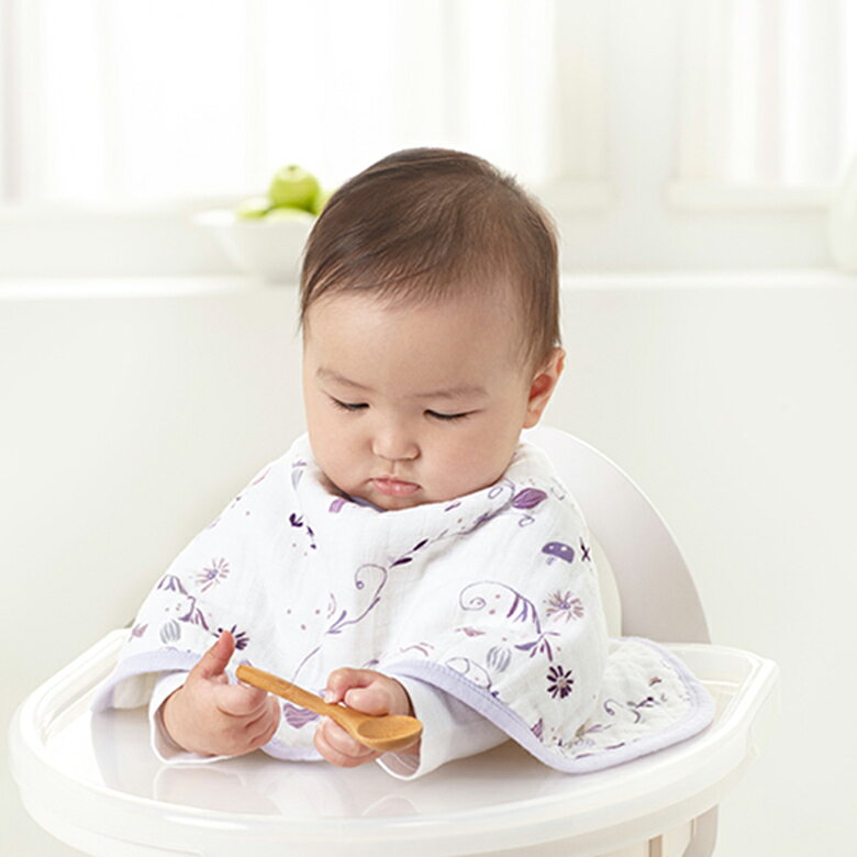 【商品説明】 バーピービブ　1枚 モスリンコットンを使用したビブ（よだれかけ） 大判でお食事用としても使いやすく、ママの肩にフィットする形なのでバープクロスとしてもお使いいただけます。 バーピービブ　1枚 【規格】 プリント:once up...