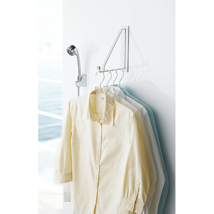 商品詳細 マグネットが付く浴室壁面に簡単取り付けの物干しハンガー。干し場所に困る洗濯物に便利！ ブランド 山崎実業 商品名 マグネットバスルーム物干しハンガー ミスト ホワイト SPEC ◆サイズ(約)約5X18.5X23cm◆重量(約)約...