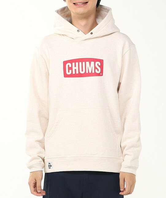 着回し力抜群、CHUMS定番のプルオーバーパーカー(裏起毛) 〈デザイン〉 CHUMSロゴをプリントした定番のプルオーバーパーカー。今季よりサイズ感を見直し、ゆったりとした身幅にリニューアルしました。 フロントにはポケットを配置。配色ロゴが...