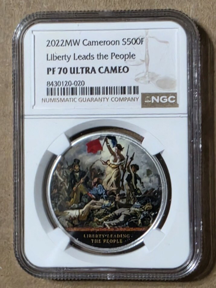 PRODUCT DETAILS 【商品情報】・鑑定機関: NGC・グレード: PF70 UC・発行年・発行国: 2022年 カメルーン・額面: 500フラン・テーマ・シリーズ: 民衆を導く自由の女神 (Liberty Leads the P...