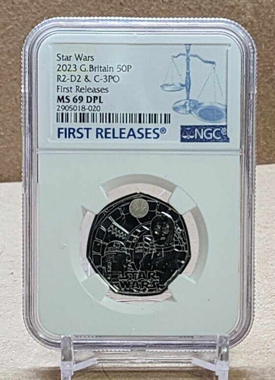 PRODUCT DETAILS 【商品情報】・鑑定機関：NGC・グレード：MS69 DPL FR・発行年・発行国：2023年 イギリス・額面：50ペンス・テーマ・シリーズ：スター・ウォーズ R2-D2 & C-3PO【コンディション】・第三...
