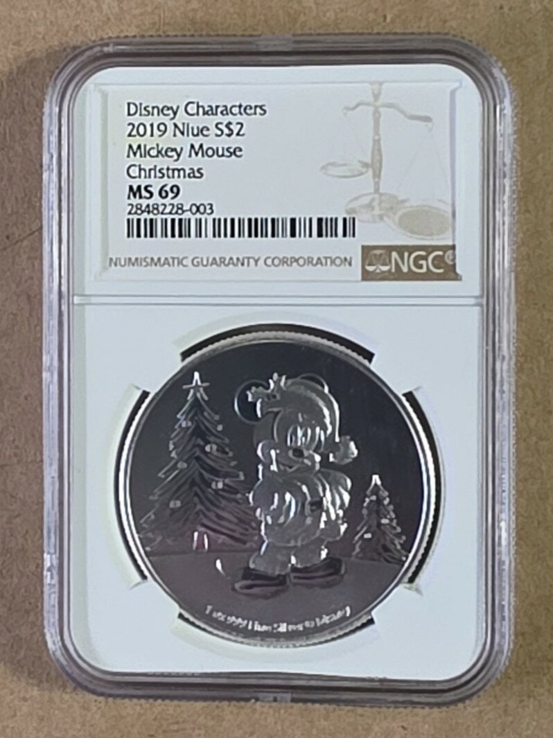 PRODUCT DETAILS 【商品情報】・鑑定機関:NGC・グレード:MS69・発行年・発行国:2019年 ニウエ・額面:2ドル・テーマ・シリーズ:ディズニー ミッキーマウス クリスマス・素材・重量:銀（0.999） 1オンス【コンディ...