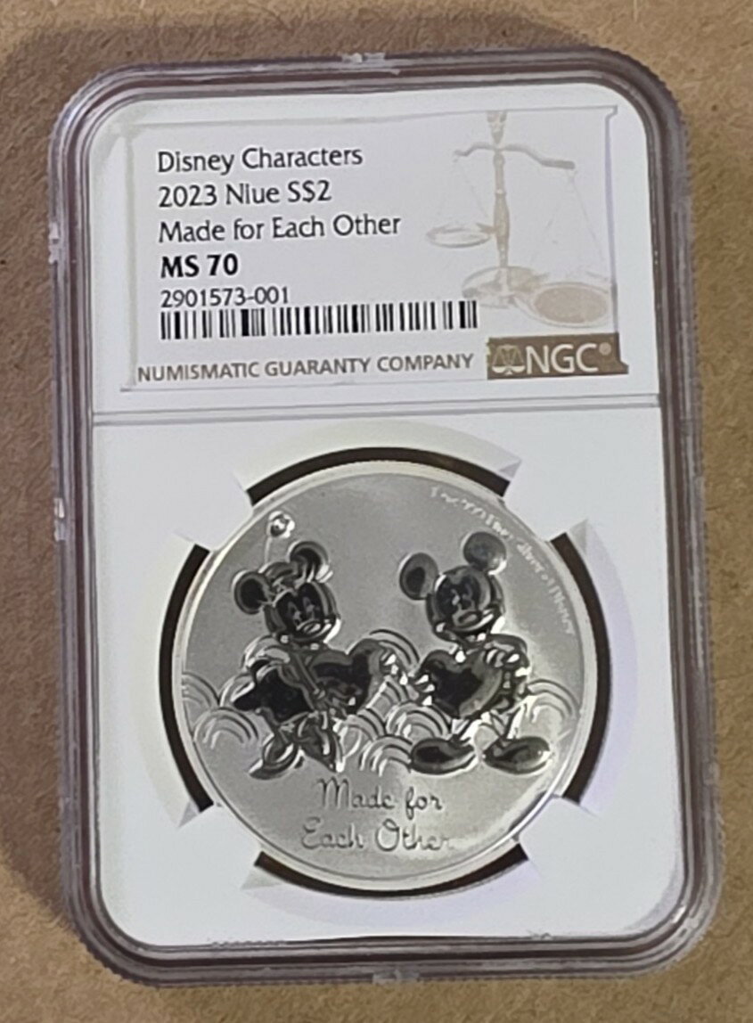 PRODUCT DETAILS 【商品情報】・鑑定機関: NGC・グレード: MS70・発行年・発行国: 2023年 ニウエ・額面: 2ドル・テーマ・シリーズ: ディズニー ミッキー＆ミニーマウス メイド・フォー・イーチ・アザー・素材・重量...