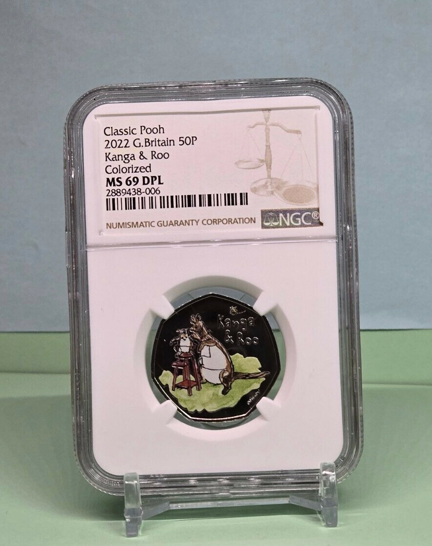 PRODUCT DETAILS 【商品情報】・鑑定機関: NGC・グレード: MS69 DPL・発行年・発行国: 2022年 イギリス・額面: 50ペンス・テーマ・シリーズ: ディズニー くまのプーさん カンガとルー・素材・重量: カラー硬...