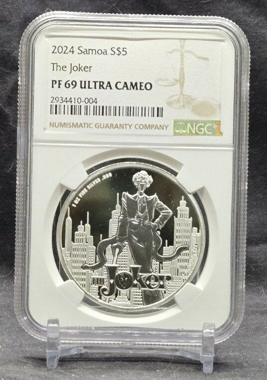 PRODUCT DETAILS 【商品情報】・鑑定機関：NGC・グレード：PF69 UC・発行年・発行国：2024年 サモア・額面：5ドル・テーマ・シリーズ：DCコミックス スーパーヴィランズ：ジョーカー・素材・重量：銀（カラー仕様）【コン...