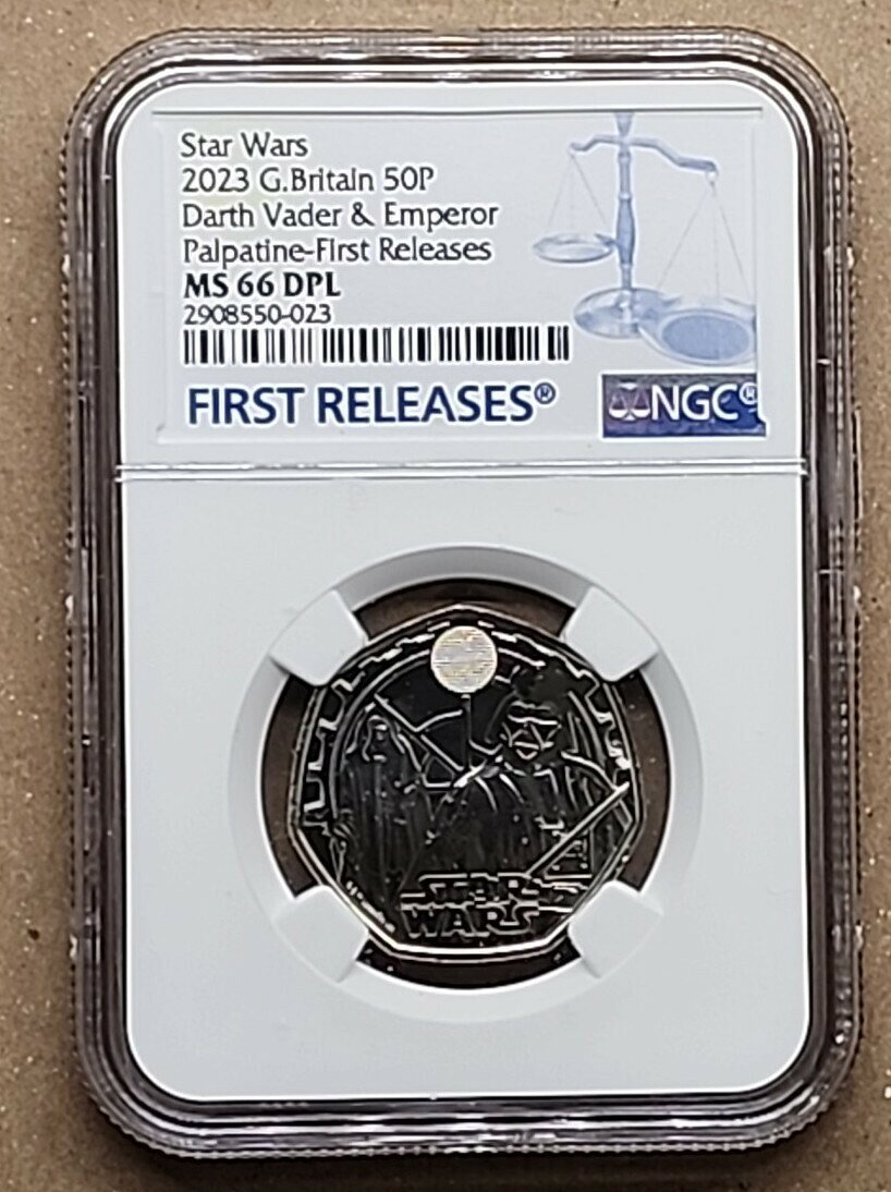 PRODUCT DETAILS 【商品情報】・鑑定機関: NGC・グレード: MS66 DPL FR・発行年・発行国: 2023年 イギリス・額面: 50ペンス・テーマ・シリーズ: スターウォーズ ダース・ベイダー ＆ 皇帝パルパティーン・...