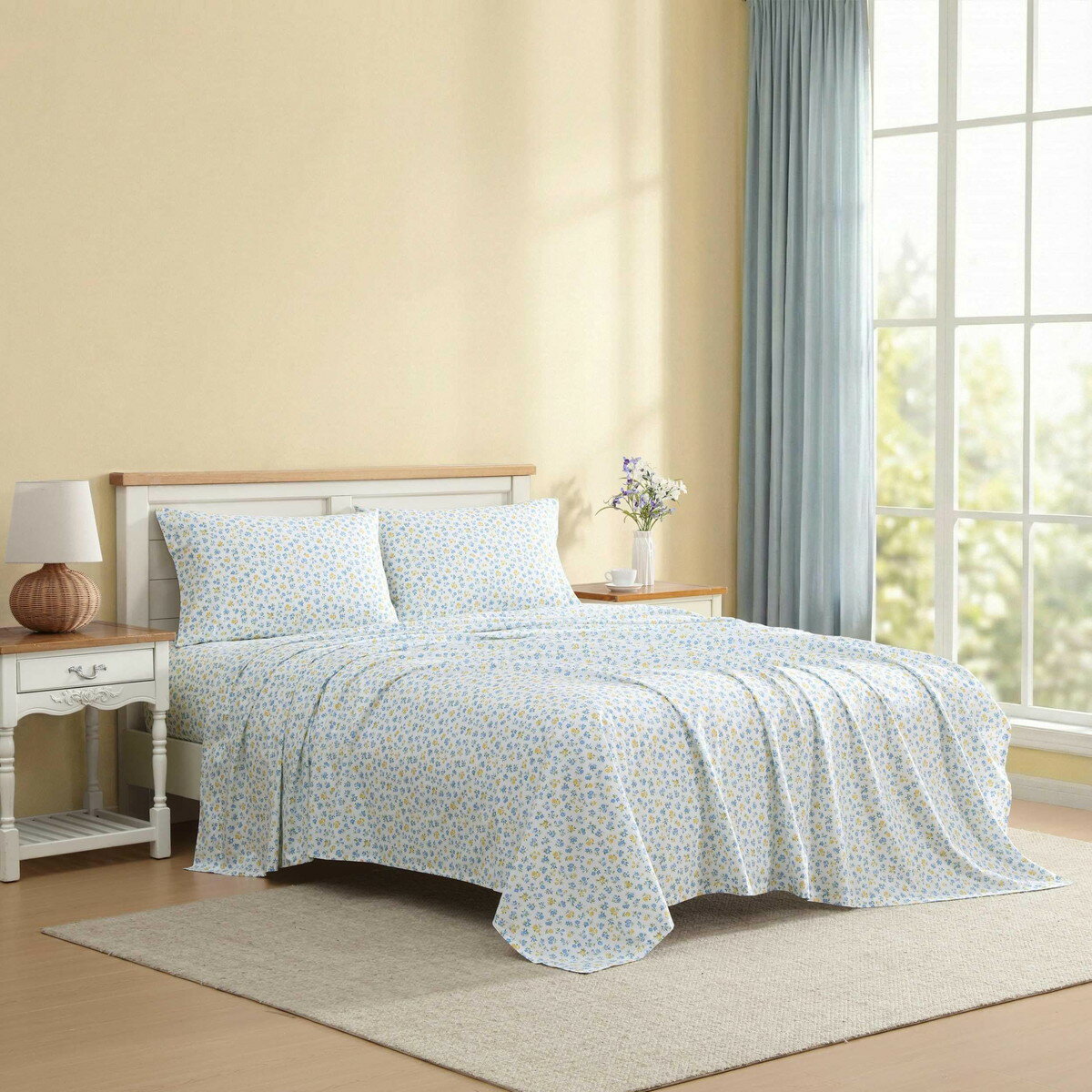 PRODUCT DETAILS Laura Ashley セミダブルサイズ ベッドシーツセット フラットシーツ ピローケース 花柄 小花柄 ブルー イエロー コットン【商品仕様】・ブランド：Laura Ashley・サイズ：セミダブルサイズ...